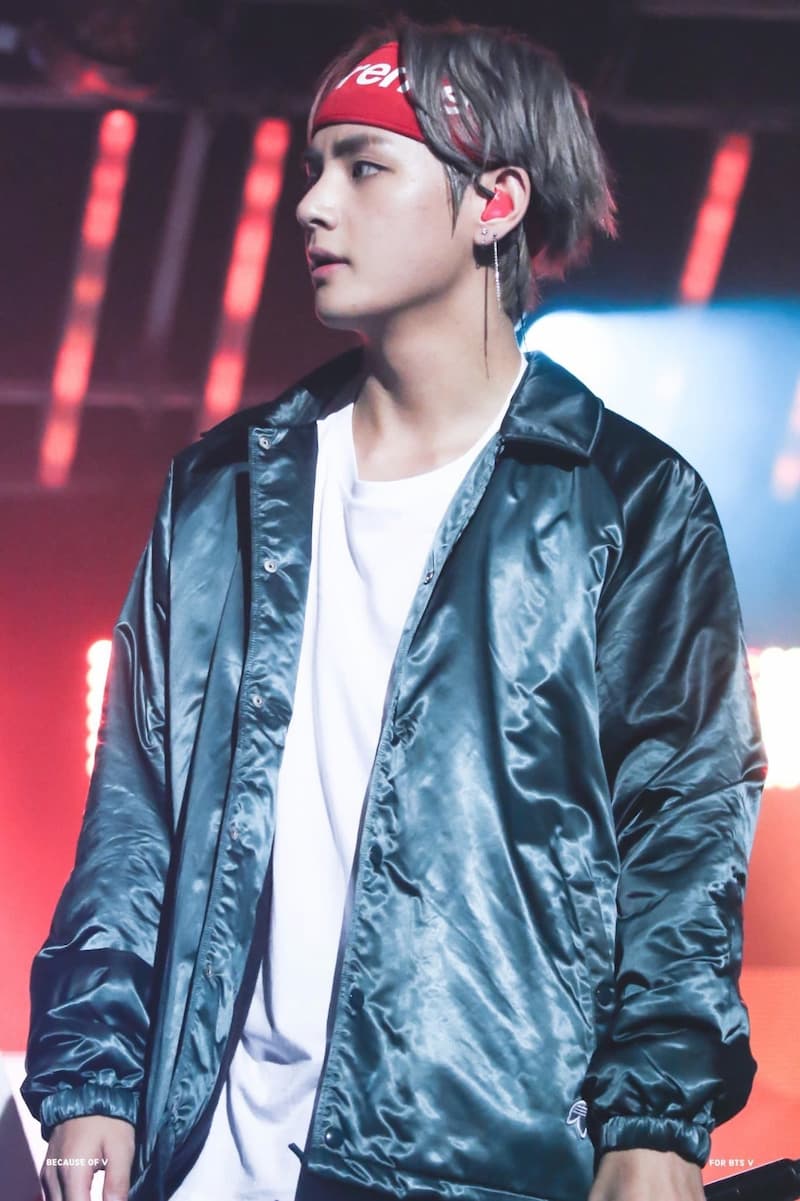 「帶貨少年團」不是叫假的！BTS 成員 V 一張推特照片意外讓身上「這件睡衣」賣到全球缺貨！ JUKSY 街星