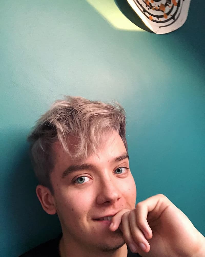 成人版的奈威、寇弟⋯盤點 6 位「小時了了，長大更佳」的男童星，每位都男神！ JUKSY 街星