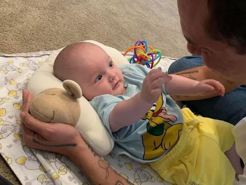 饒舌歌手 Logic 宣告退出演藝圈，寶貝兒子曝光！ JUKSY 街星