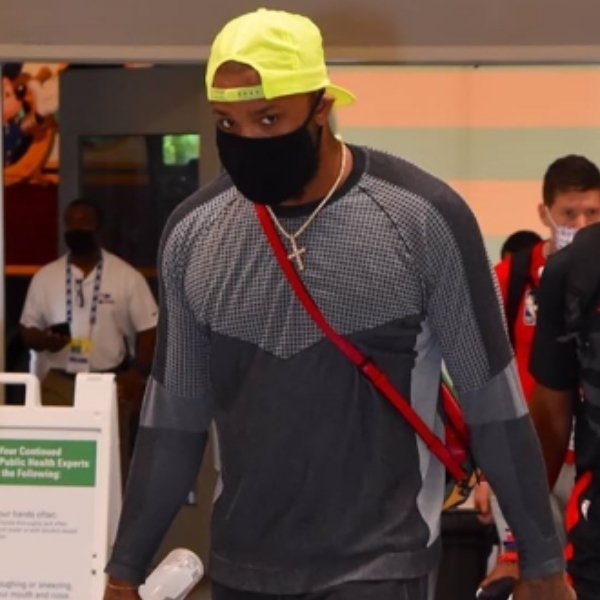 「NBA 鞋王」P.J. Tucker 天價三方聯名踩地上，加碼曝光 Nike Kobe 6 回憶經典！ - JUKSY 街星