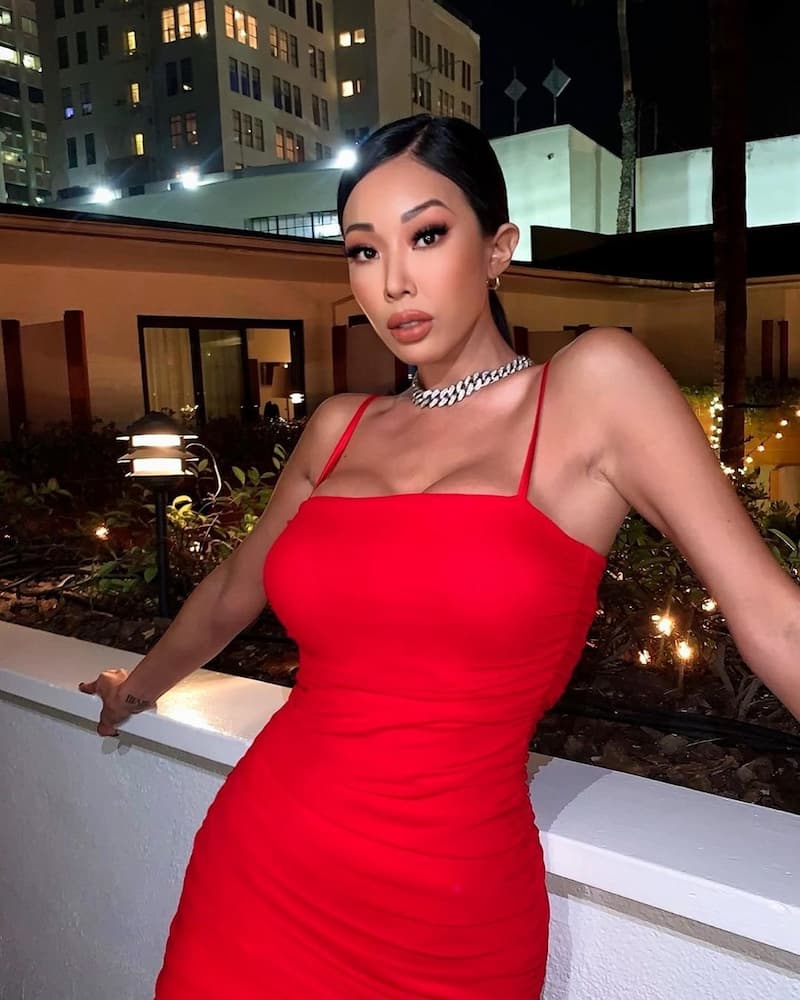 誰說韓系小姊姊只能耍氣質？韓國女饒舌代表「Jessi」性感爆棚，就靠這 3 招完勝小清新！ JUKSY 街星