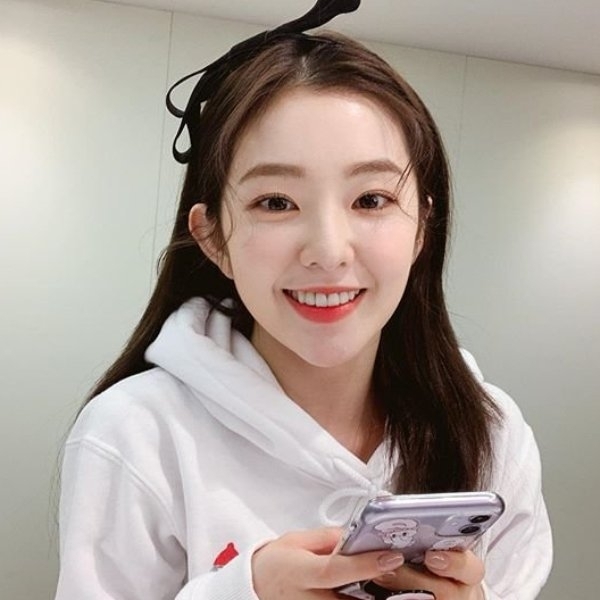 閨蜜大 PK！BLACKPINK「Jennie」、ReVe「Irene」誰最美？整形醫師說話了：她長得最標準！ JUKSY 街星