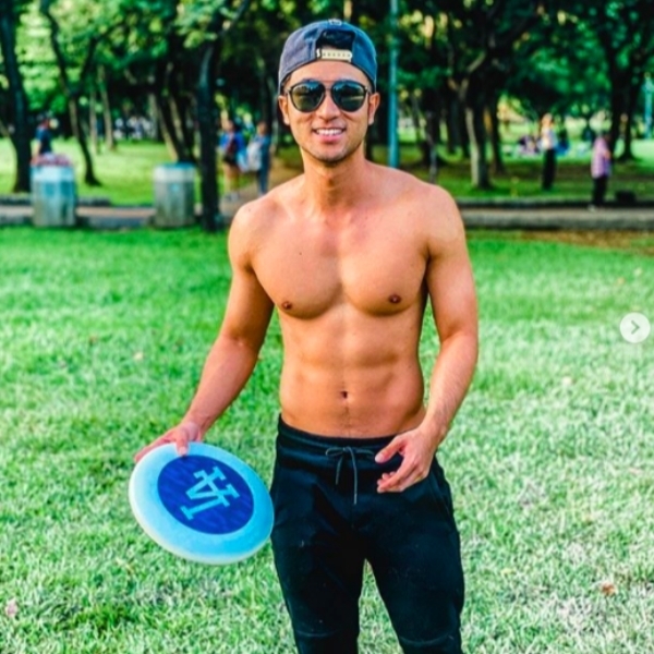 彭于晏都和他過聖誕！超會唱的優質肌肉天菜「Sam Lin」值得你納入口袋名單！ | JUKSY 街星