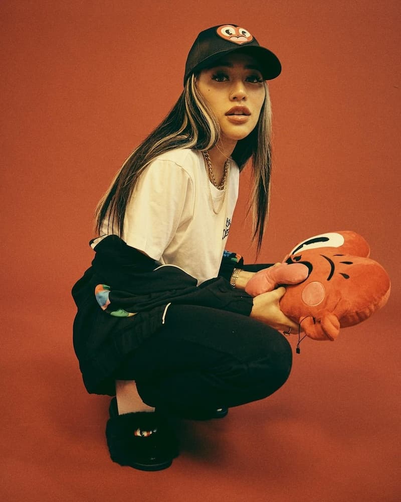 泰辣了！泰國「高顏值女 Rapper 」Gena Desouza 私下潮流裝備比男生還要兇！ JUKSY 街星