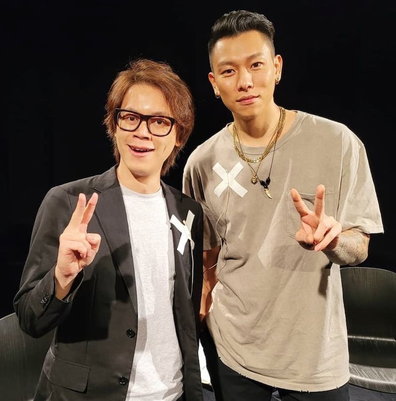 等了 11 年！HowHow 節目邀瘦子助陣，竟意外上演「滿人世紀大和解」！ JUKSY 街星