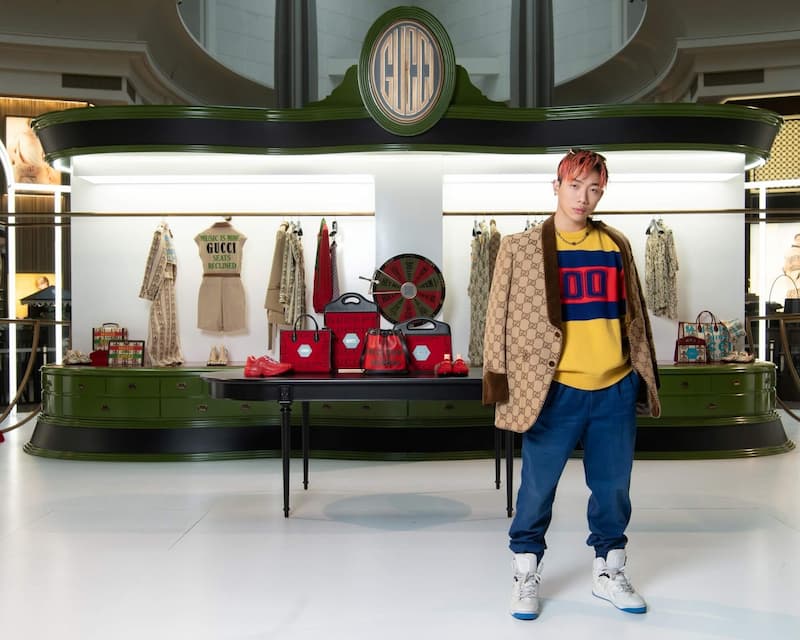 全新的《GUCCI 100周年主題快閃店》，以Gucci 100特別系列致敬品牌百年歷史！ JUKSY 街星