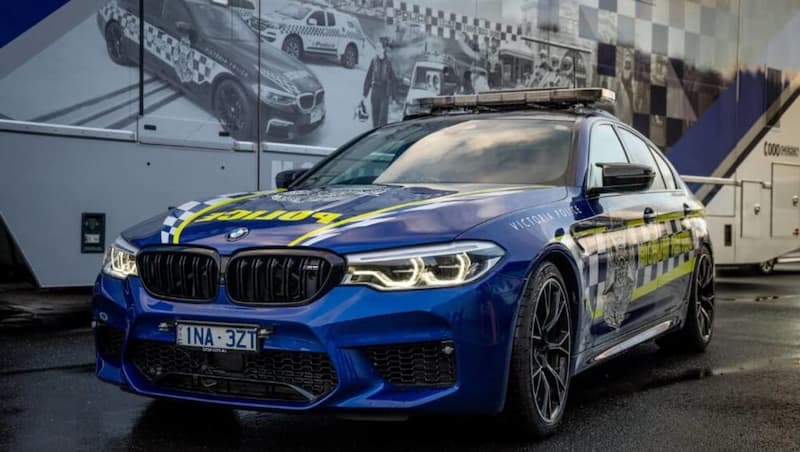 BMW M3 被澳洲引進當公路巡邏警車，價值 300 萬、零百加速 3.9 秒要抓壞人超速？！ | JUKSY 街星