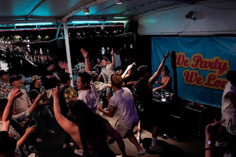 今夏最嗨郵輪Party！世界百大女DJ Cookie打造全新品牌，火辣KOL、音樂啤酒連炸4小時！ JUKSY 街星