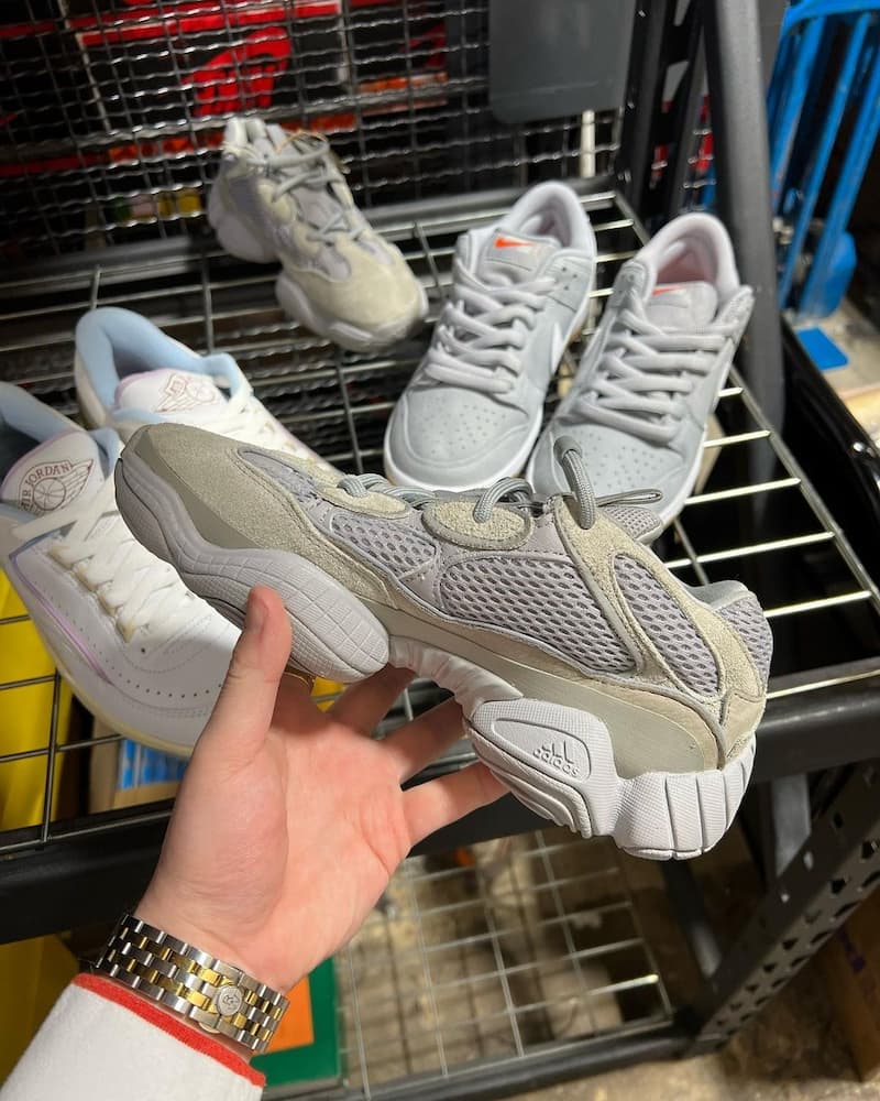 adidas YEEZY 500 全新實鞋曝光，沒有 Ye 光環加持你還願意買單嗎？ JUKSY 街星