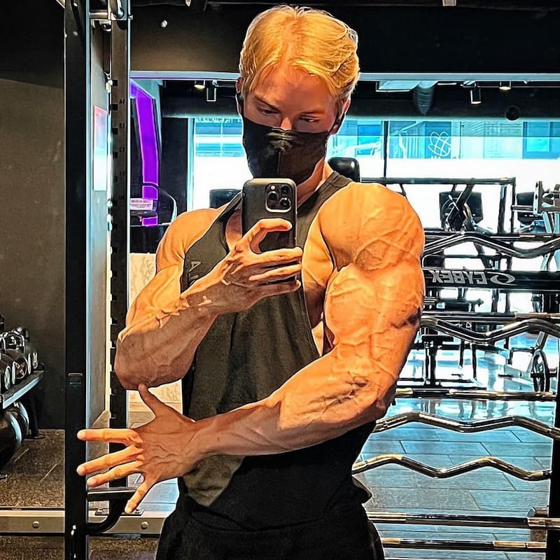 《體能之巔：百人大挑戰》Markus Florian Krapf 身份大起底：受封完美身材、操肌背後藏淚史！ JUKSY 街星