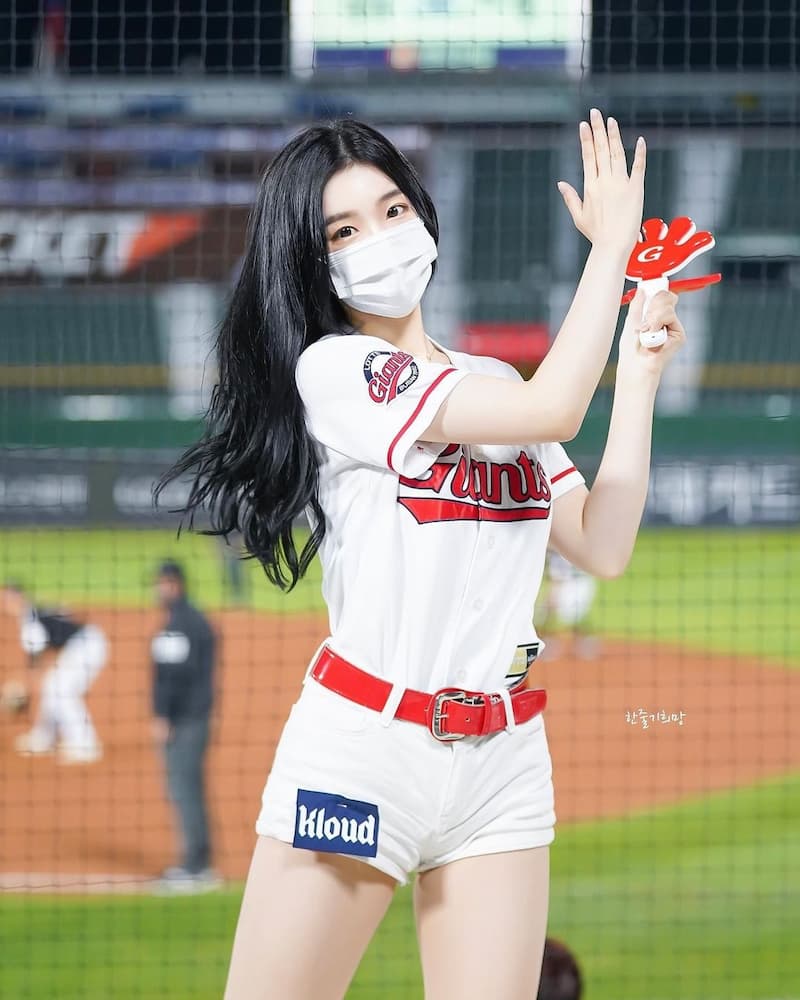 《體能之巔》趙妍週 조연주 5 件事：啦啦隊界 Irene、可愛腰間肉肉爆紅！ JUKSY 街星