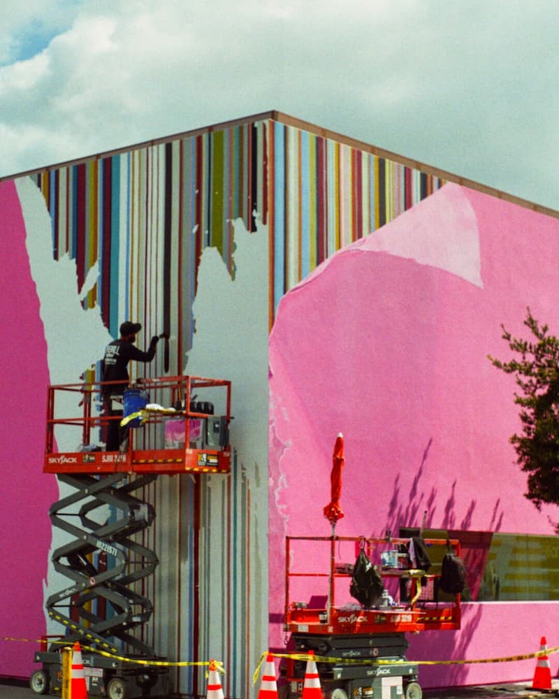 穿越大疫時代的溫柔力量！Paul Smith攜手台北VERSE baR開設彩條咖啡跨界合作 JUKSY 街星