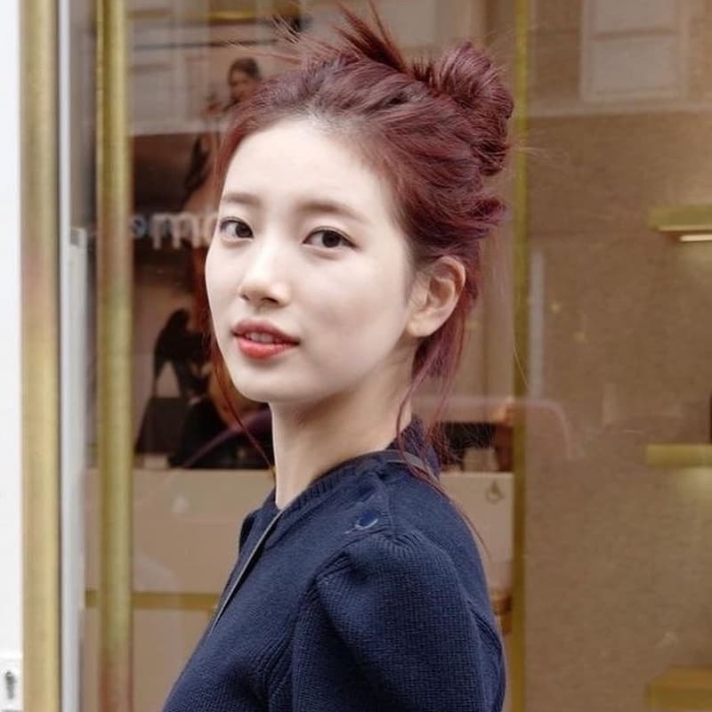 2023 15 款流行髮色趨勢大公開：Pantone 萬歲洋紅、活力亮橘⋯還不快挑一色染髮去！ JUKSY 街星