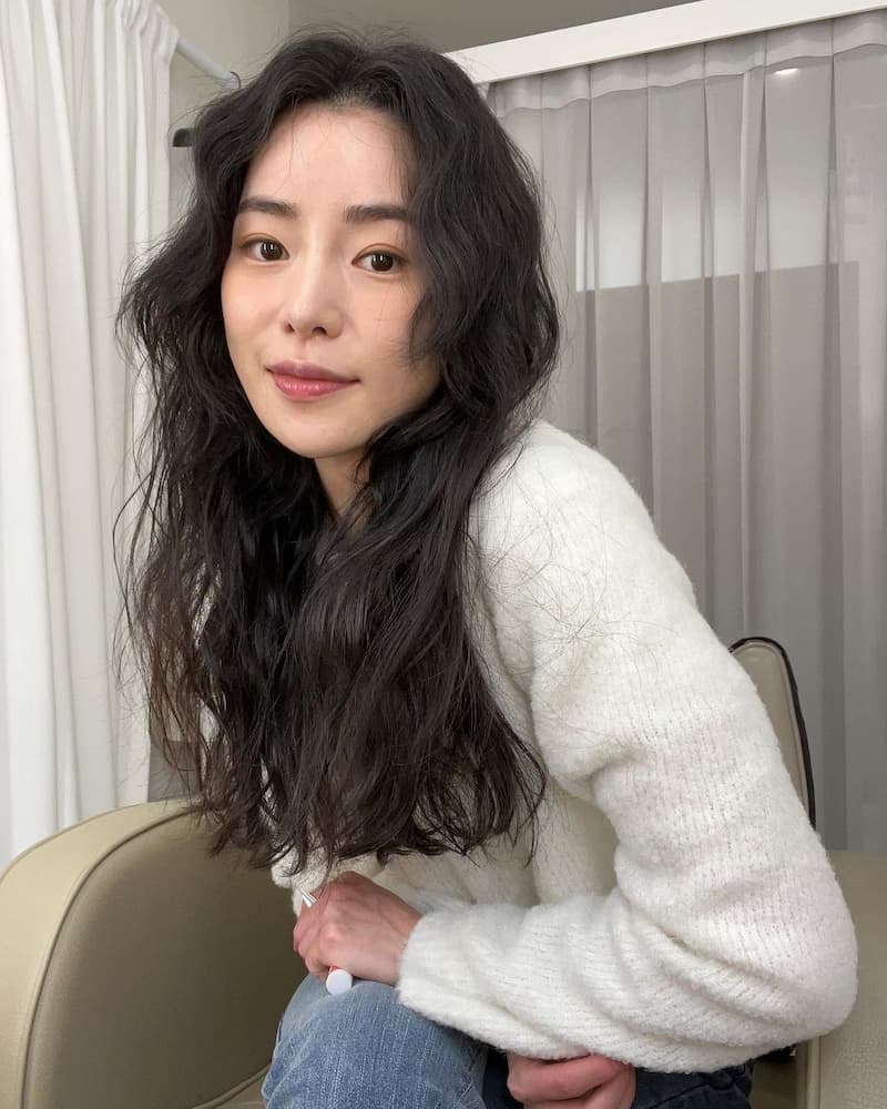 韓國 5 位「紙片女星」！加碼推薦「林智妍」紙片人穿搭術，照樣穿出前凸後翹好身材！ JUKSY 街星