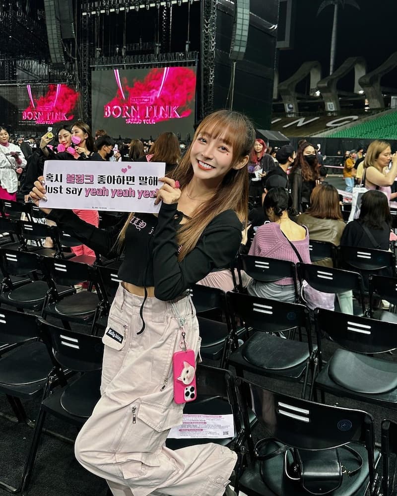 BLACKPINK 演唱會「明星造型大比拼」！「他」竟被 Dcard 網友評選第一名！？ JUKSY 街星