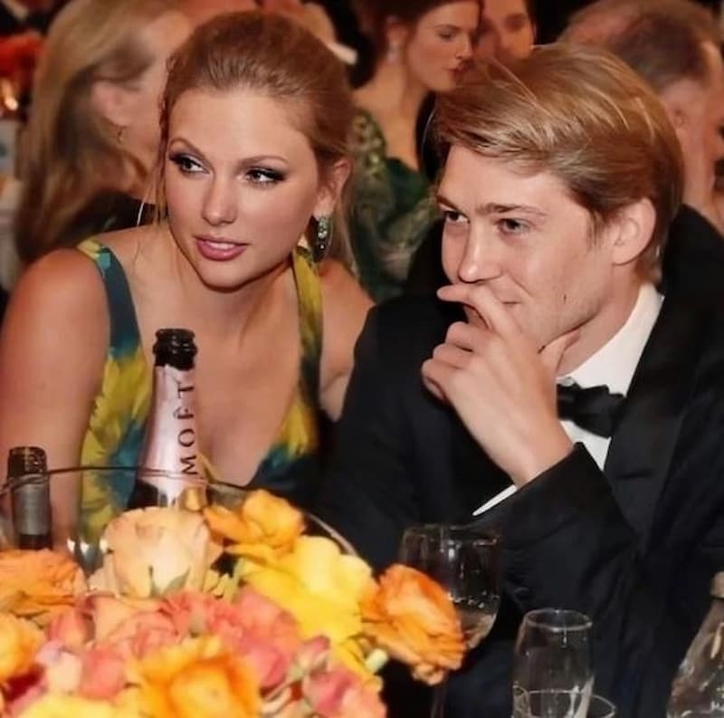 盤點 Taylor Swift 泰勒絲 11 位歷任男友與 5 首為舊愛寫的浪漫歌曲！ JUKSY 街星