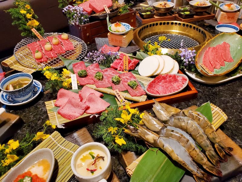 「NOKE 忠泰樂生活」逛街全攻略，美食餐廳、設計選品、極光冰場 16 大亮點一次看！ JUKSY 街星