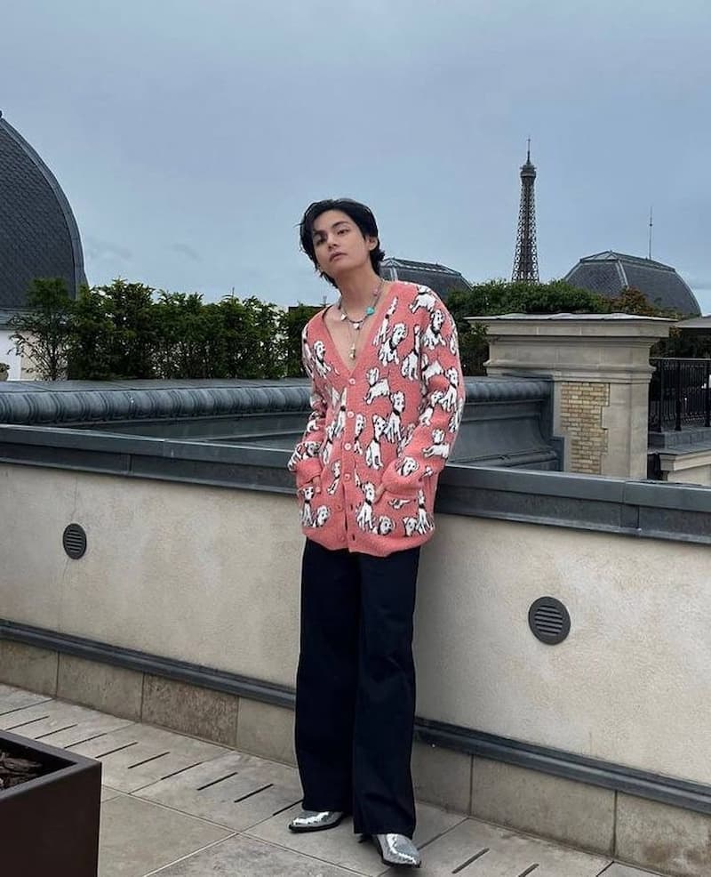 BTS「V」金泰亨靠這 10 招奪走 Jennie 芳心！全球第一帥、一次打破兩項金氏世界紀錄⋯ JUKSY 街星