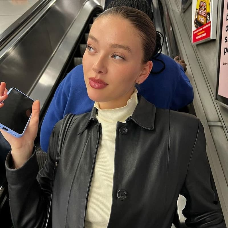 怎麼提升顏值？跟潔西卡亞歷山大 Jessica Alexander 學會 3 大妝容技巧，知道的都變正了！ JUKSY 街星