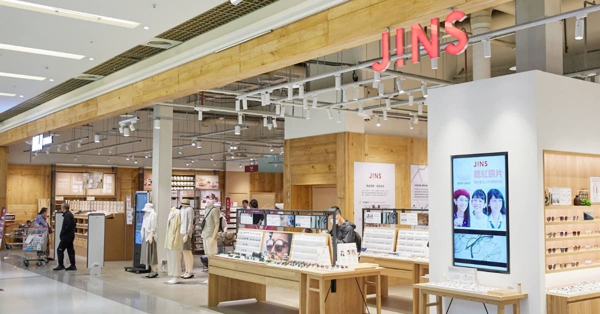 JINS與MUJI無印良品台灣首間複合概念店全新開幕 JUKSY 街星