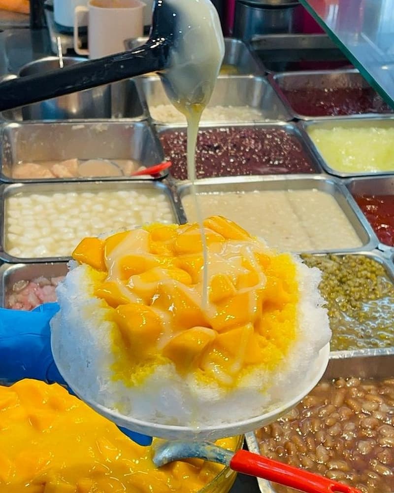 2023 台北 10 家剉冰店推薦，朝日夫婦、 小時候冰菓室⋯IG 爆紅神店等你來打卡！ JUKSY 街星