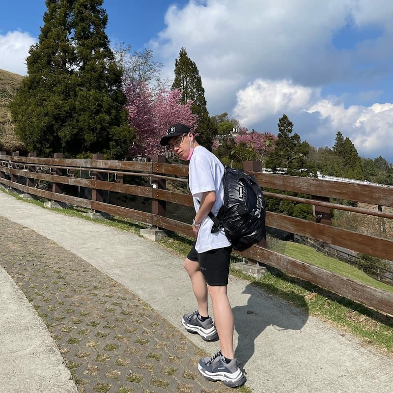 Toyz 腳踩 Dior x Air Jordan 1、Off-White 等爆款鞋，中路球鞋野獸就是他！ JUKSY 街星