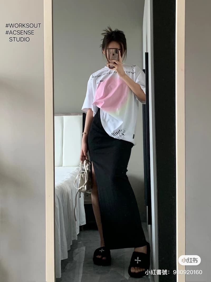 夏天 Oversize T 恤女生穿搭 5 秘訣學起來！偷穿男友衣服也不會被發現～ JUKSY 街星