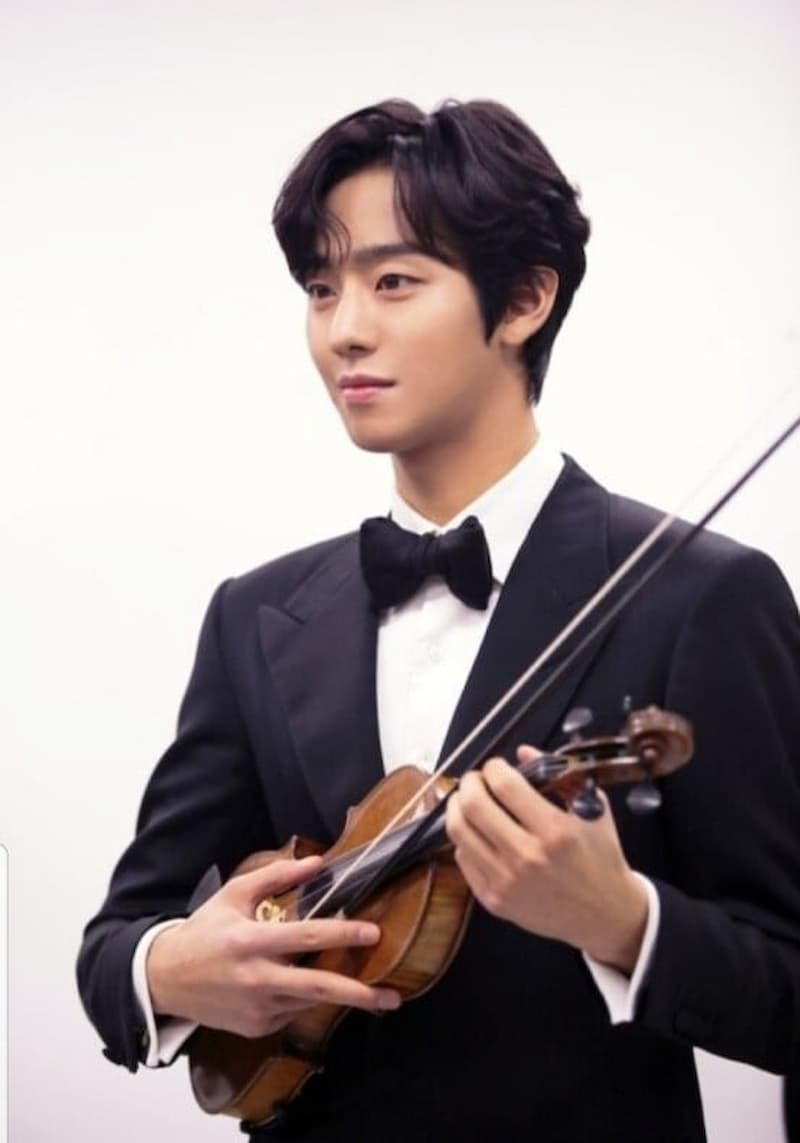 解碼《走進你的時間》安孝燮 10 件事：差一步加入 GOT7、看作品前要先把自己灌醉！ JUKSY 街星