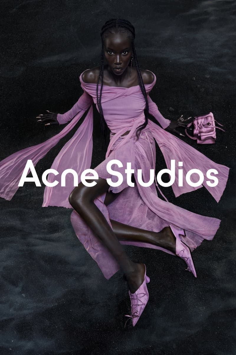 Acne Studios釋出2023秋冬形象大片，南蘇丹裔名模Anok Yai詮釋絕美奇幻異境 JUKSY 街星