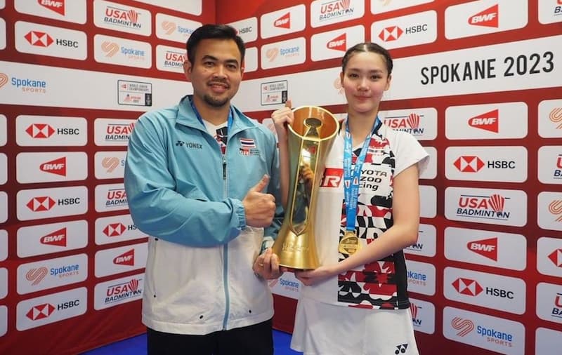 泰國羽球天才美少女 Pitchamon Opatniput 世青賽奪金，甜美外型讓人秒戀愛！【野生抓正妹】 JUKSY 街星