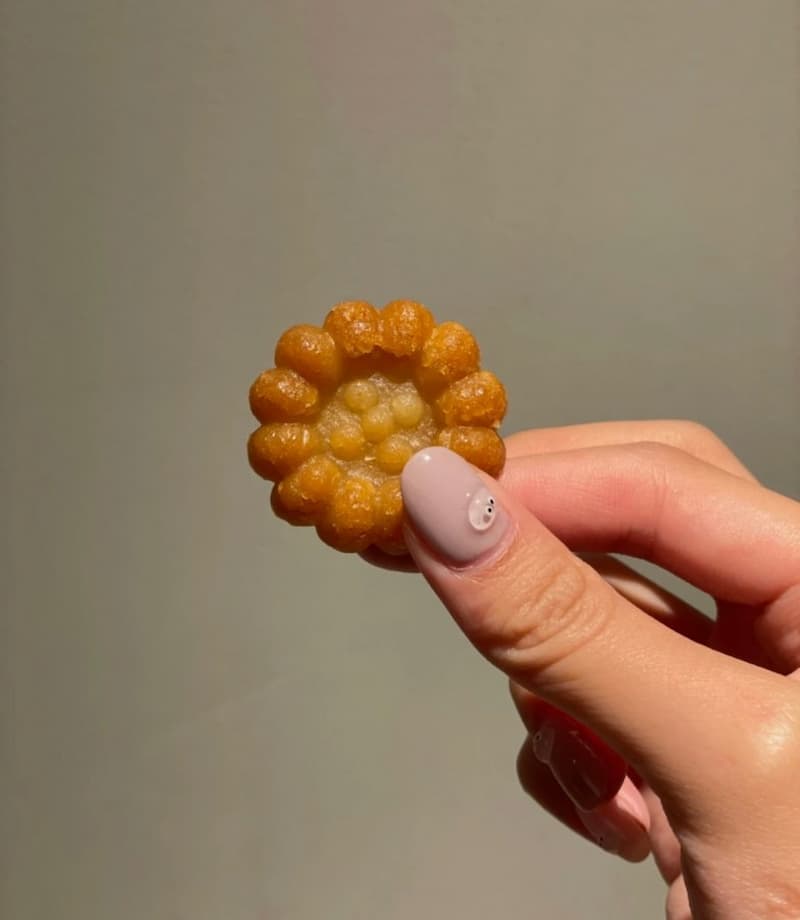 2024 韓國 15 大必買零食推薦：Olive young 貝果餅、PEACOCK 水果軟糖⋯塞爆行李箱也要扛回來！ JUKSY 街星