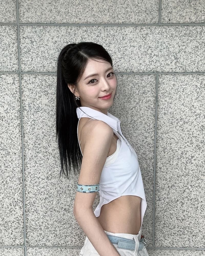 解碼 ITZY Yuna 申有娜 6 件事：曾是曲棍球運動員、誤坐蜂窩送急診！ JUKSY 街星