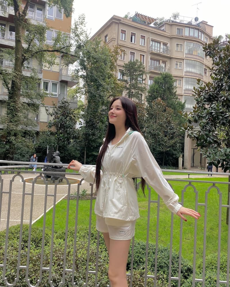 2023 世界最美臉孔 MOMOLAND Nancy 是誰？美韓混血、撞名 BIGBANG 成員⋯6 件事快認識！ JUKSY 街星