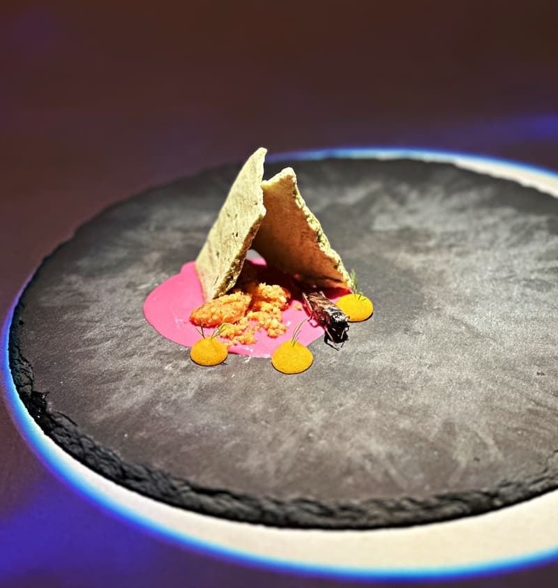 unDer lab 推出套餐式酒單「解構主義：熟成－人類文明的熟成」，餐酒搭配原來可以這麼有趣！ JUKSY 街星