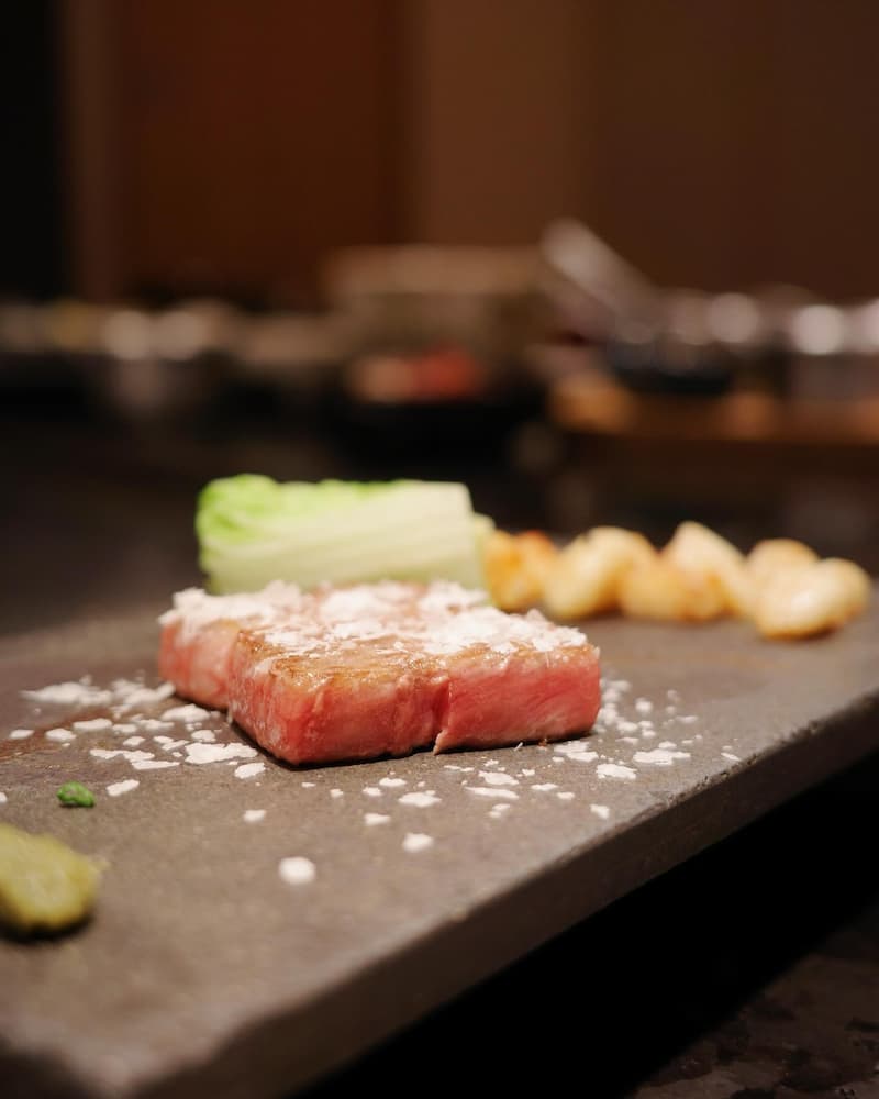 2024 全台 10 間高 CP 值鐵板燒餐廳推薦：明水然、 初魚⋯不到兩千的無菜單不能不吃！ JUKSY 街星