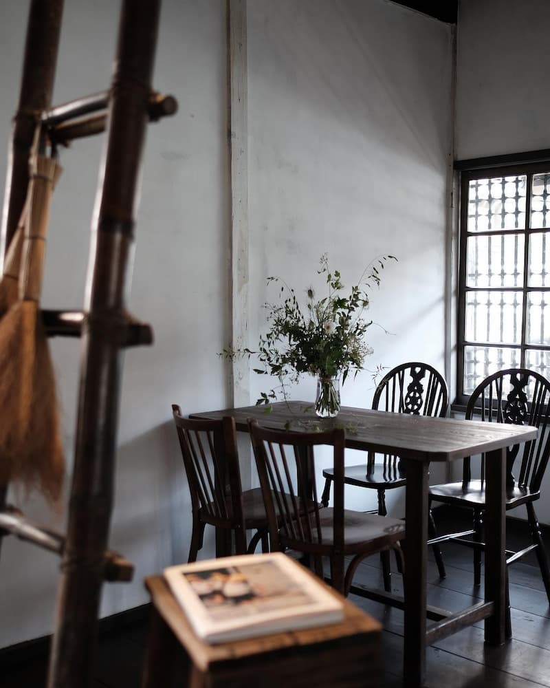 2024 嘉義 5 家老宅咖啡廳推薦：堀川茶事、二屾 Ershen⋯老派約會的浪漫你必知！ JUKSY 街星