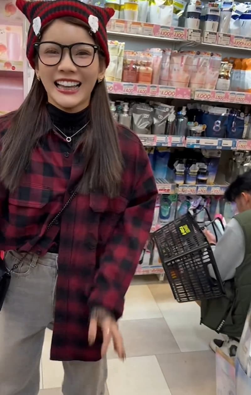 55688 x JUKSY | 棒球 12 強／啦啦隊芮絲日本藥妝店巧遇岳東華，大跳專屬應援曲現場尬翻！