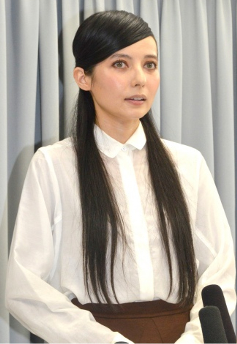 日本好感度 No.1 女星 Becky 驚爆醜聞 與已婚樂團主唱發生不倫戀 JUKSY 街星