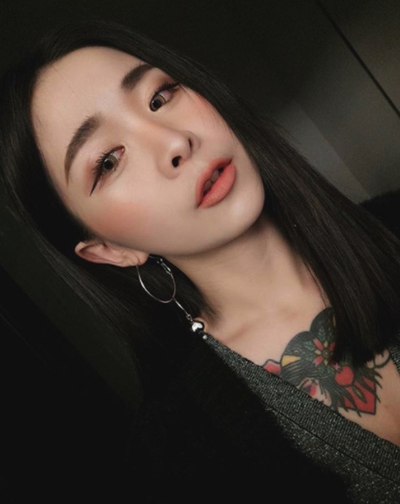 【潮妹悄悄畫】身兼兩角，卻不斷充實自己！潮妹 Abby 傳授「超嗆神韻 2 招必殺技」 JUKSY 街星