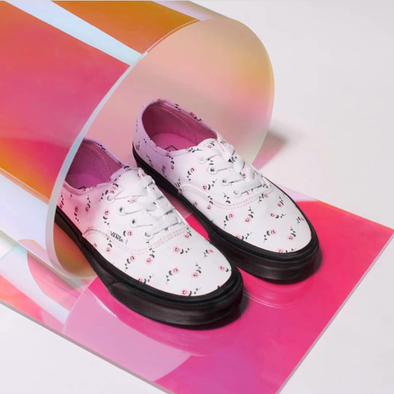新站開幕Who粉Who送】Vans X Lazy Oaf、Sidewall Check Pack 一次送兩雙 #讓你和姐妹一起Chill ...